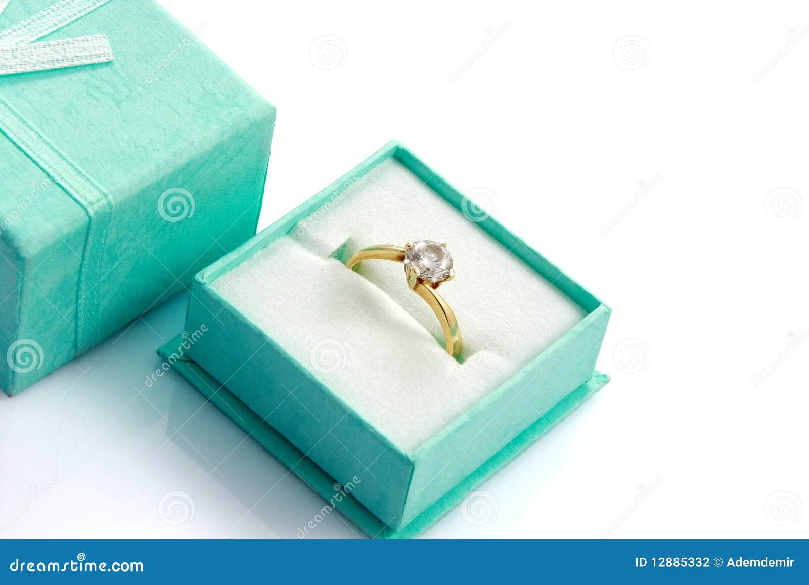 Close Up Shiny Diamond Ring in Green Gift Box Stock Photo - Image of ...