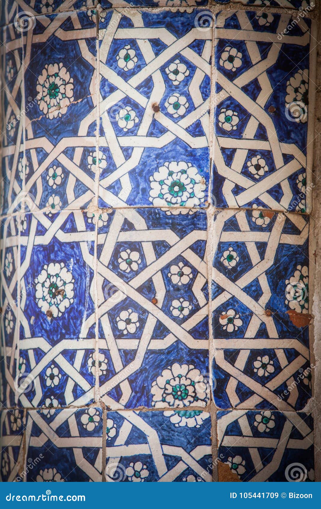 Arabic Decorations on a Wall Stock Image - Image of islamic, antique ...