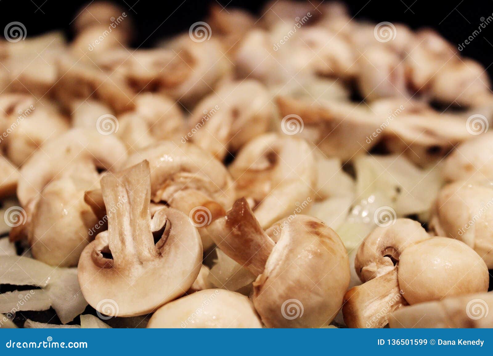 Close Up of Sliced Button Mushrooms Stock Image - Image of ingredient ...