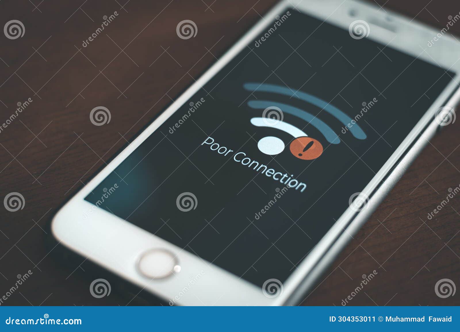Close Up of Smart Phone with Sign Bad Connection on Screen ...