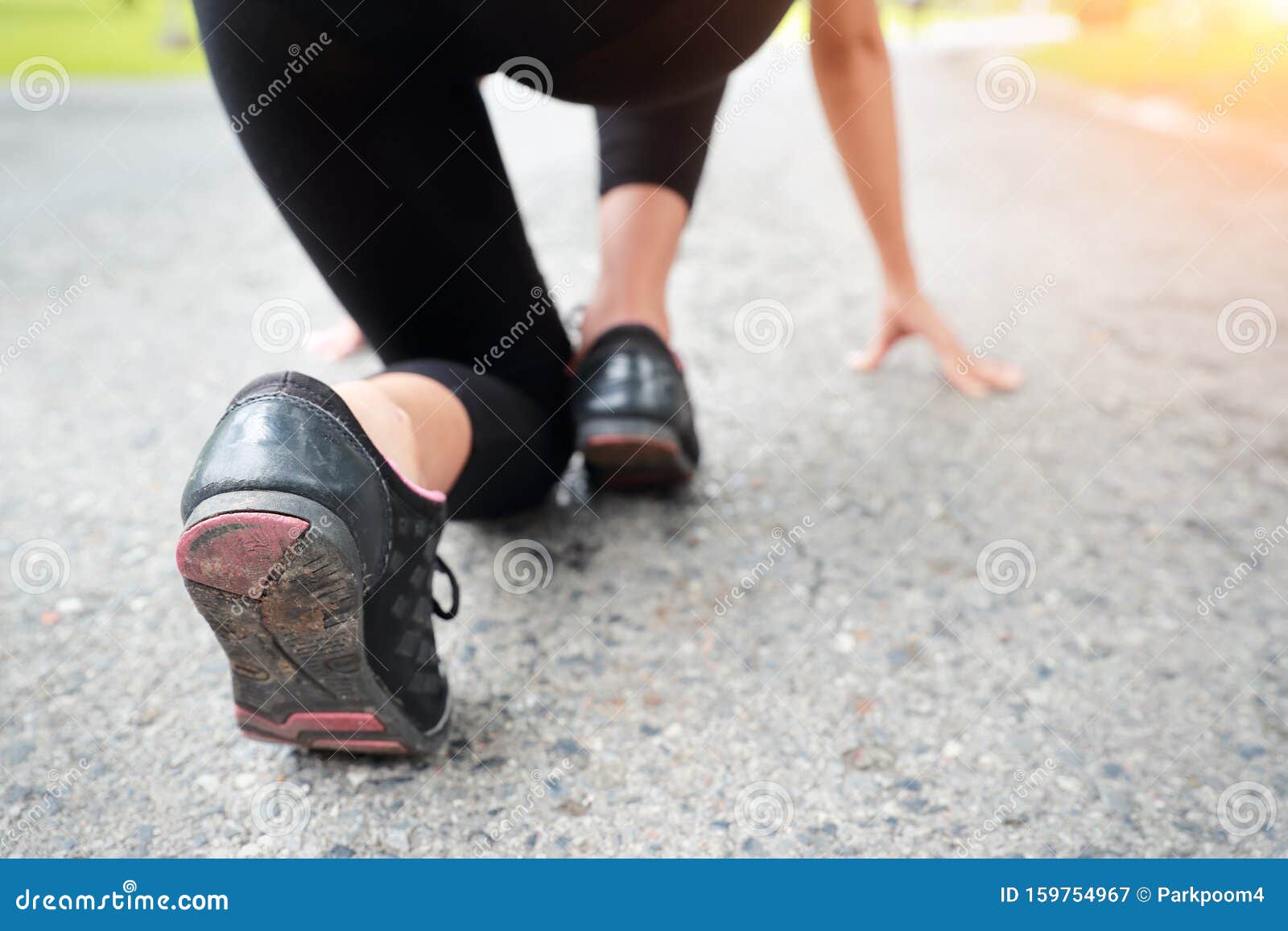 Sport runner girl on start stock image. Image of jogging - 159754967