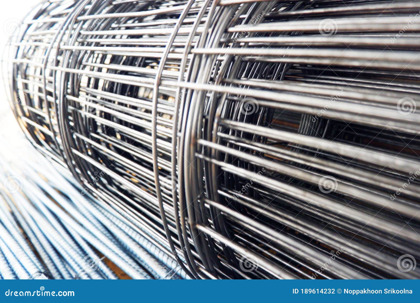 Close Up of Steel Wire Mesh Net Roll for Structural and Construction ...