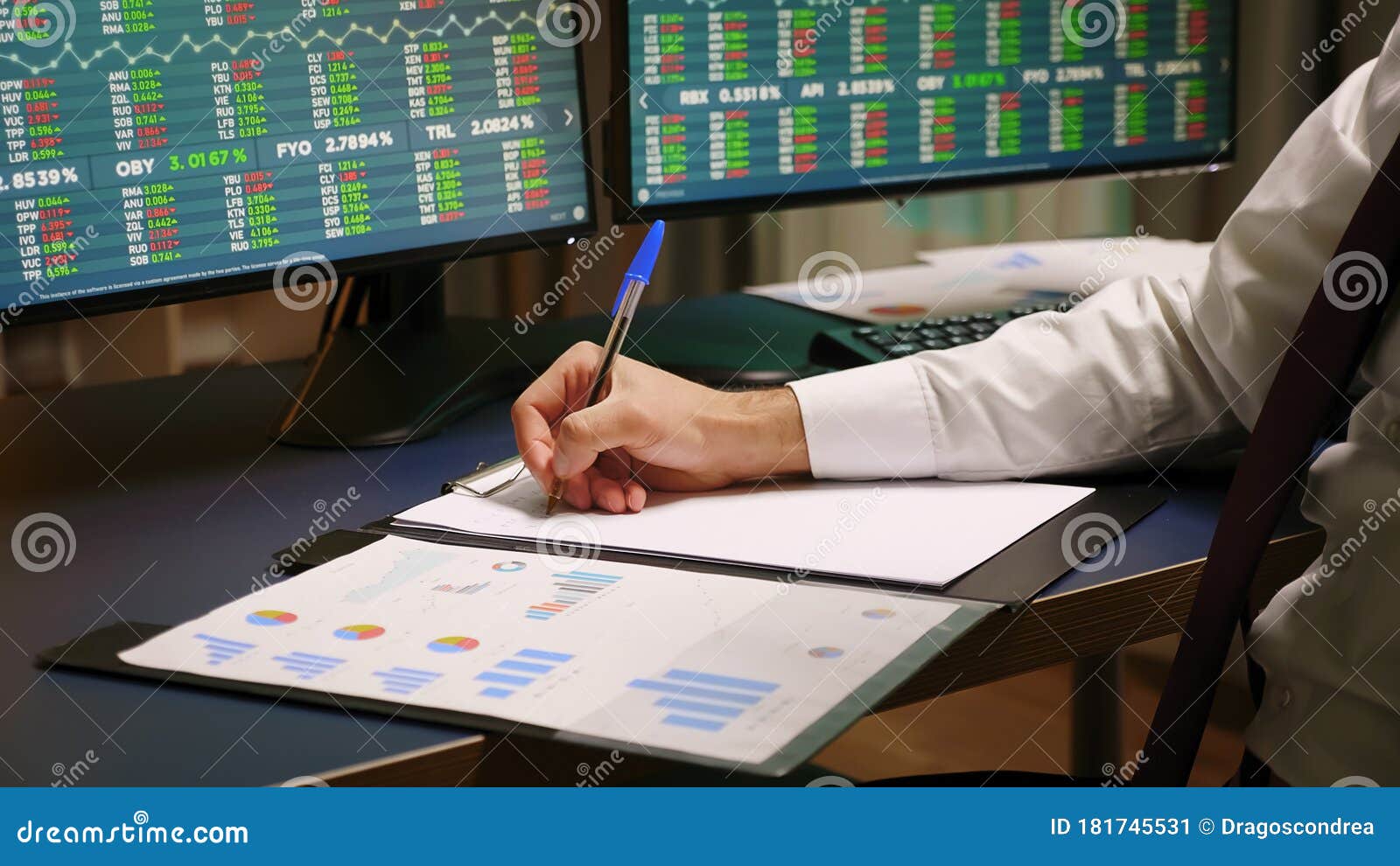 Close Up of Stock Trader Taking Notes on Clipboard Stock Image - Image ...