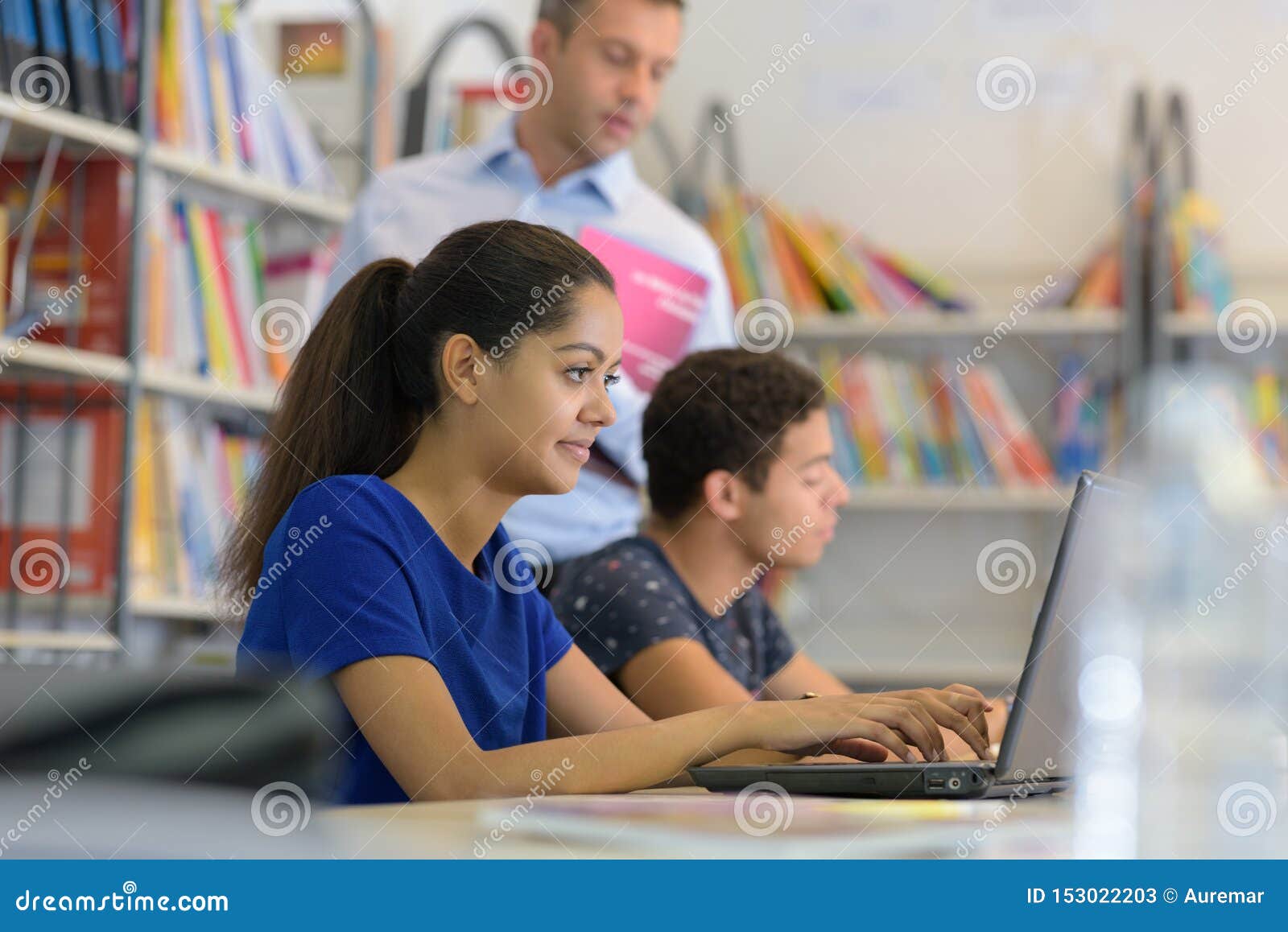 Close Up Students in Library Stock Image - Image of people, searching ...