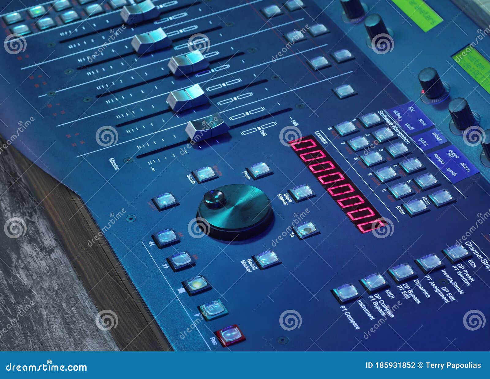 Close Up of a Studio Daw Console Stock Photo - Image of play, making ...