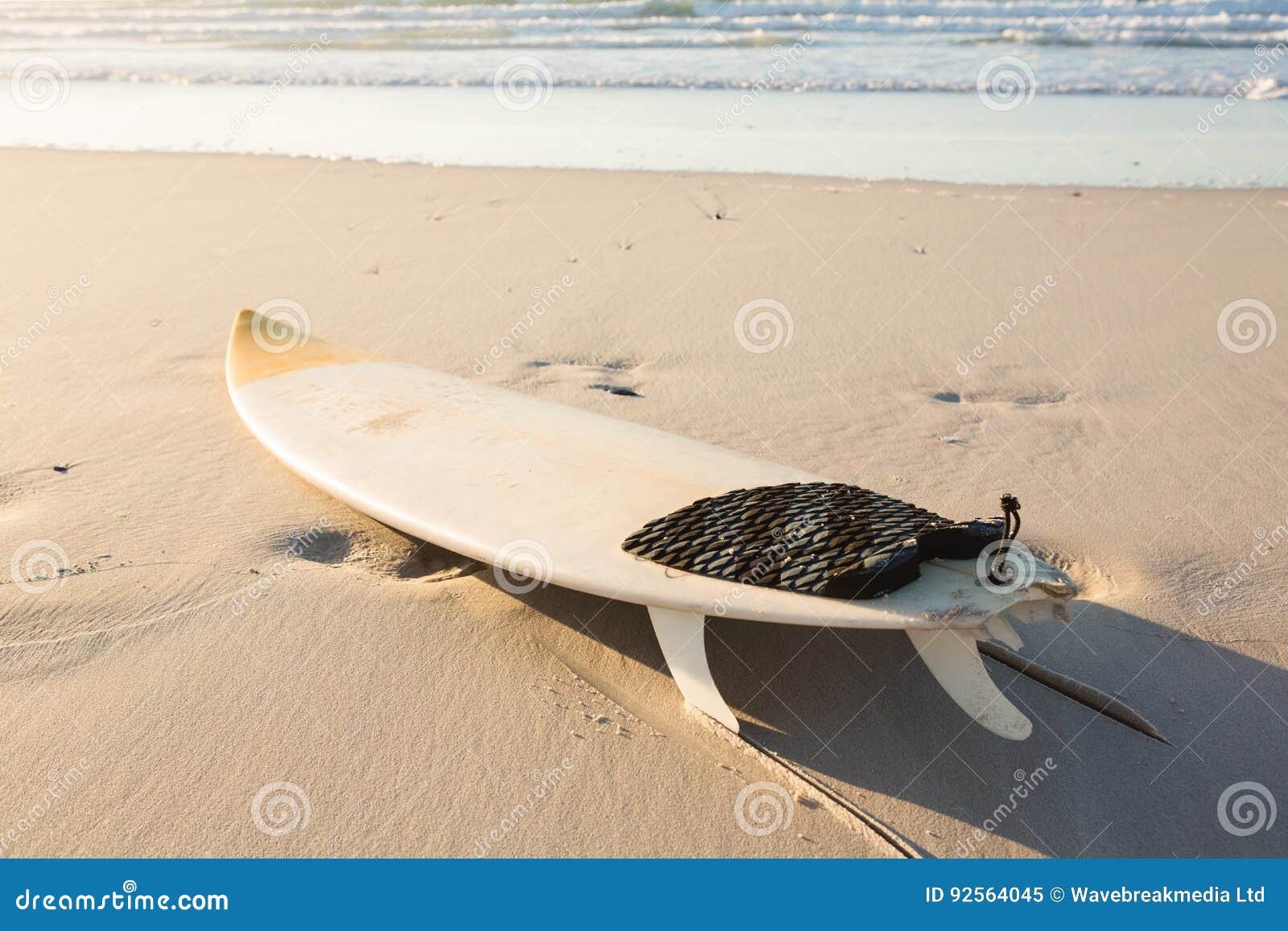 Close Up of Surfboard on Sand Stock Image - Image of water, sunny: 92564045