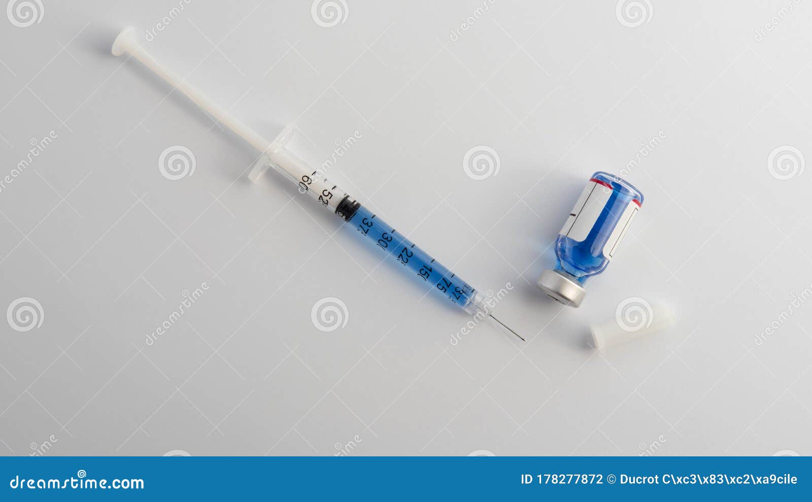 Syringe for Injecting a Treatment Stock Photo - Image of pharmacy, deal ...
