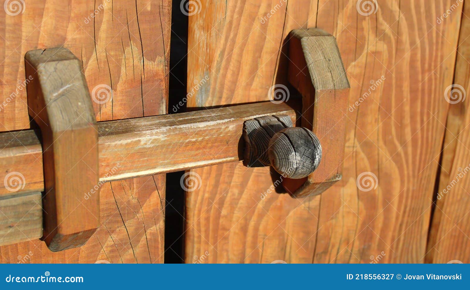 Close-up To Open the Ancient Door Stock Image - Image of entrance ...