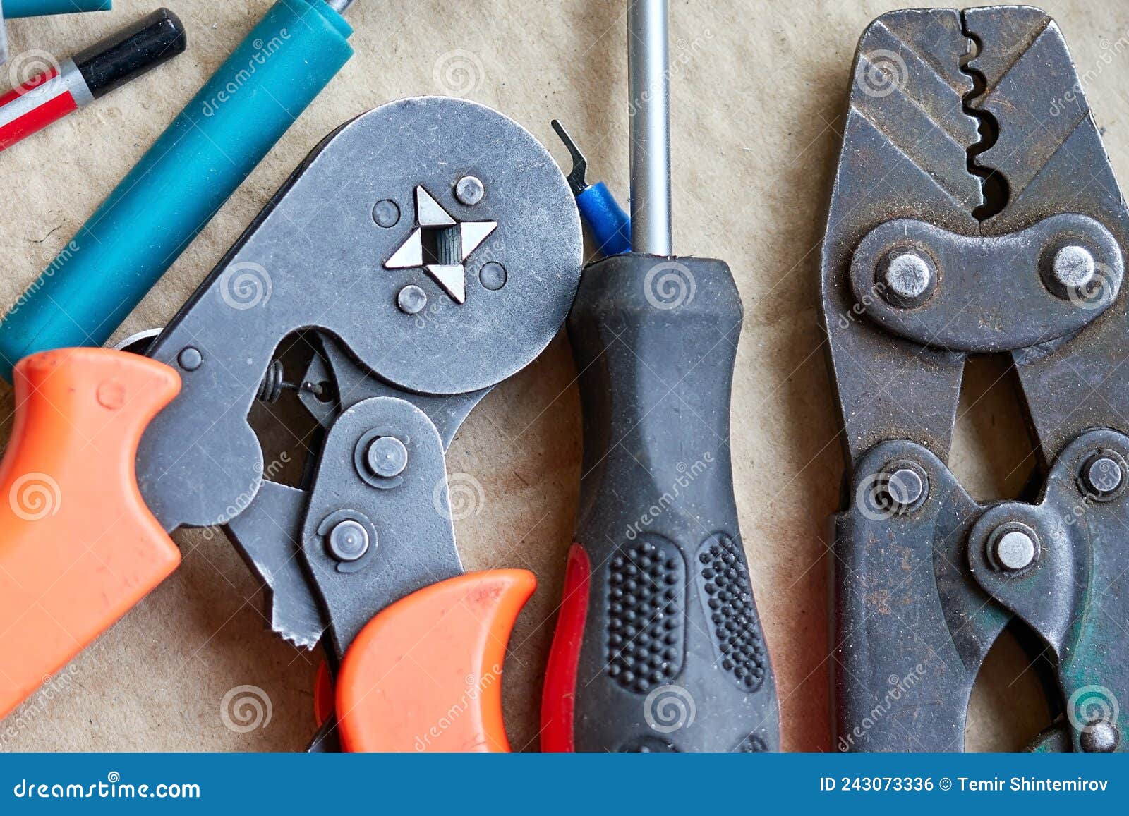 Tools for Assembling Electrical Circuits, Screwdrivers, Handpiece ...