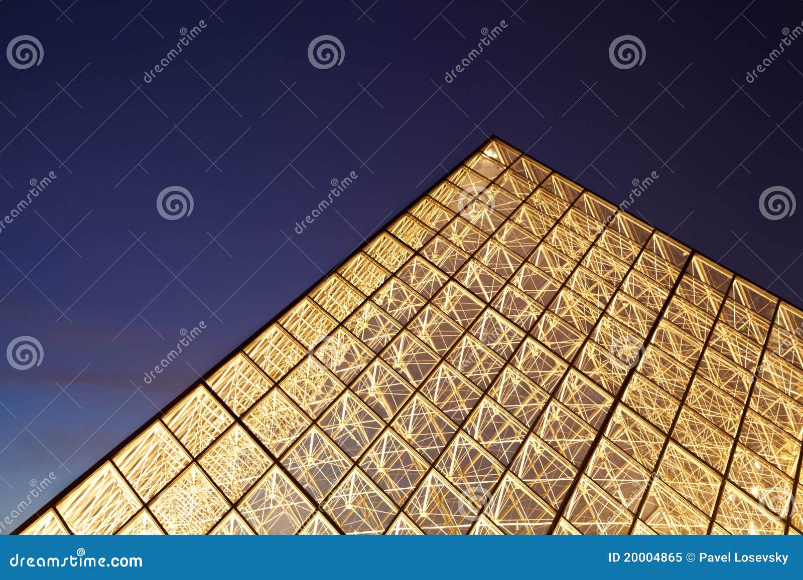 Close-up Top of Illuminated Louvre Pyramid Editorial Image - Image of ...