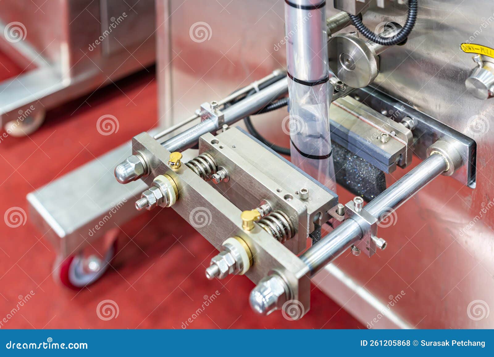 Close Up Transparent Envelope Plastic Pouch Bag and Horizontal Sealing ...