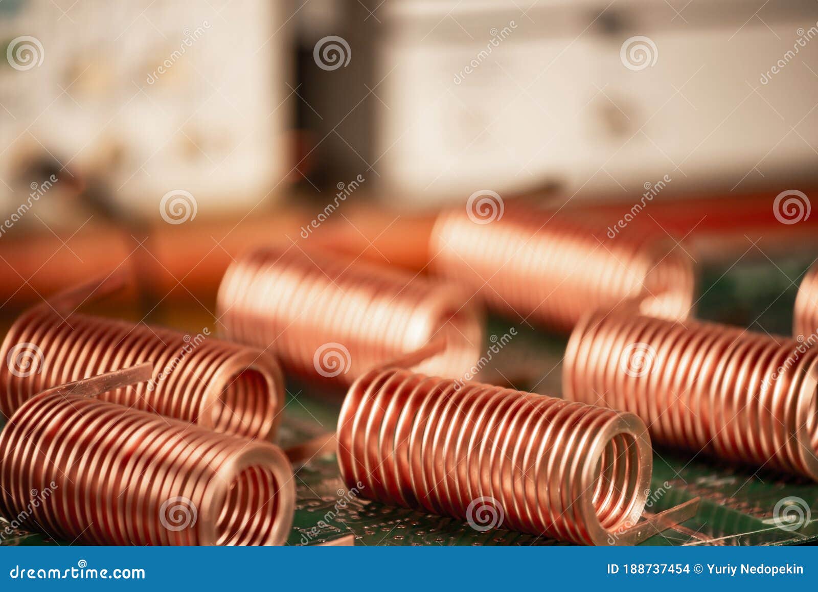 Close-up of Twisted Copper Wire Stock Photo - Image of hardware ...