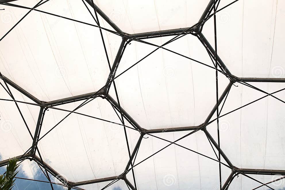 Geodesic Dome Structure with Hexagonal Panels at Eden Project in ...
