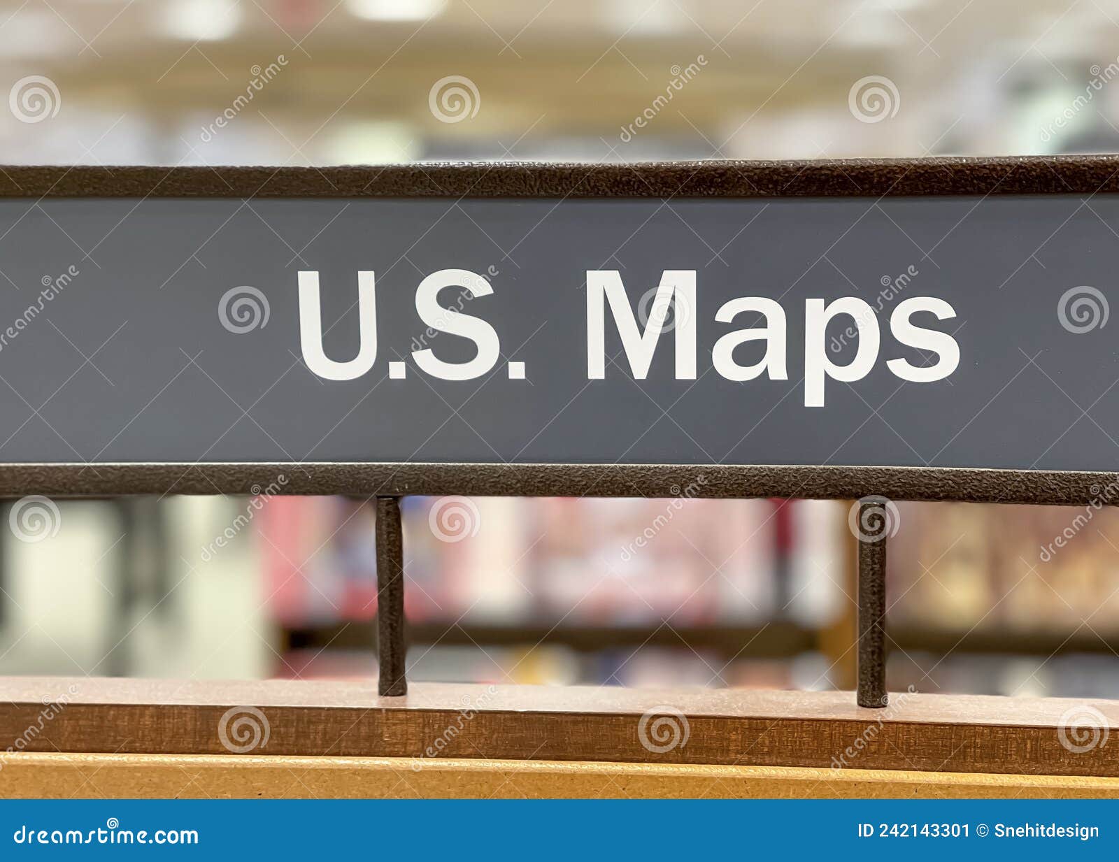 US Maps sign board stock image. Image of plaque, text - 242143301