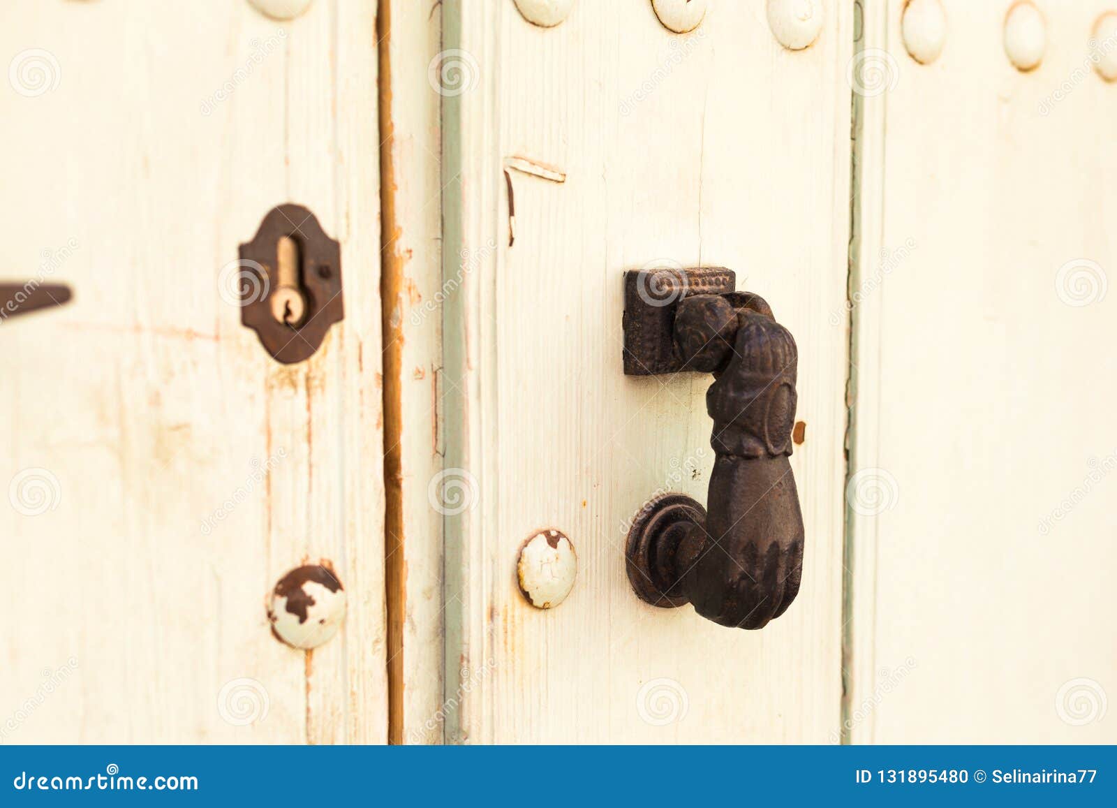 Close-up. Vintage Handle for Knocking on the Door in the Form of a Hand ...