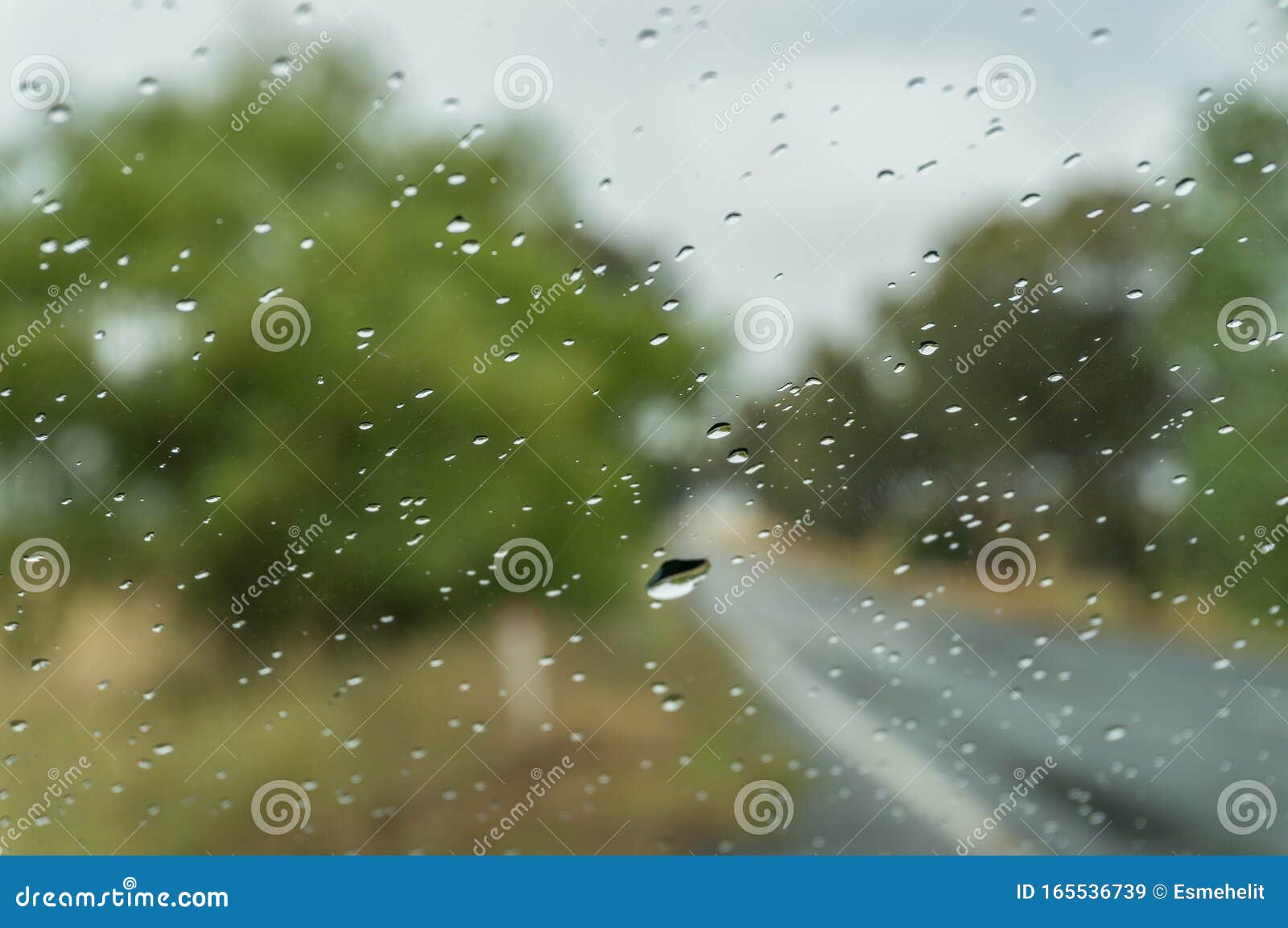 Close Up of Wet Car Windshield, Front Window with Water Droplets Stock ...