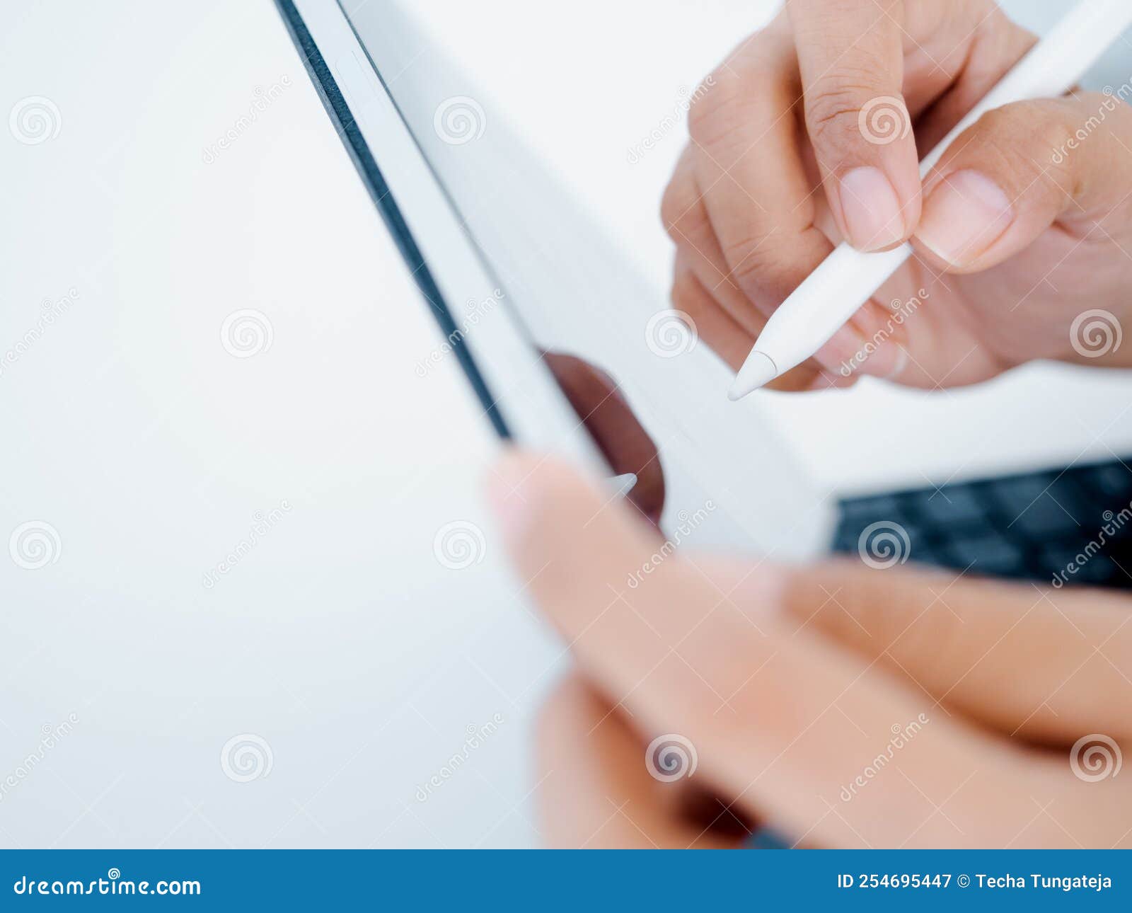 Close Up White Electronic Pen or Pencil in Hand, Write, Draw or Sign on ...