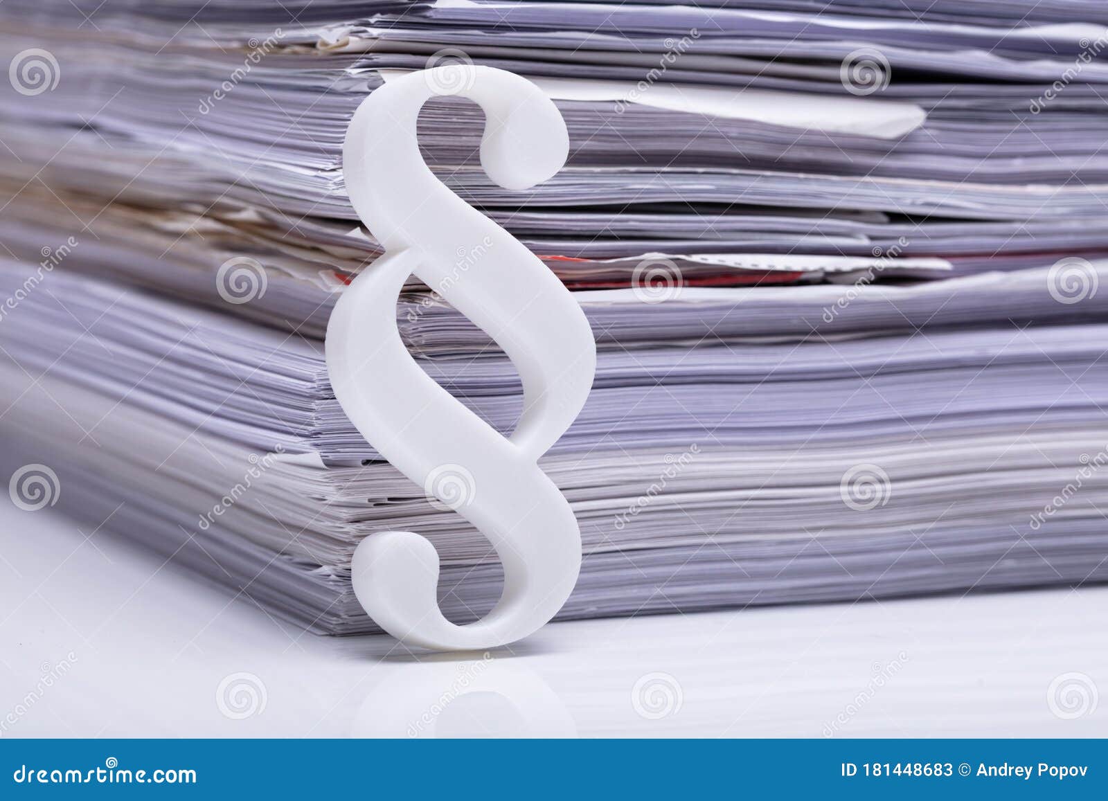 Close-up of White Paragraph Symbol Stock Image - Image of judicial ...