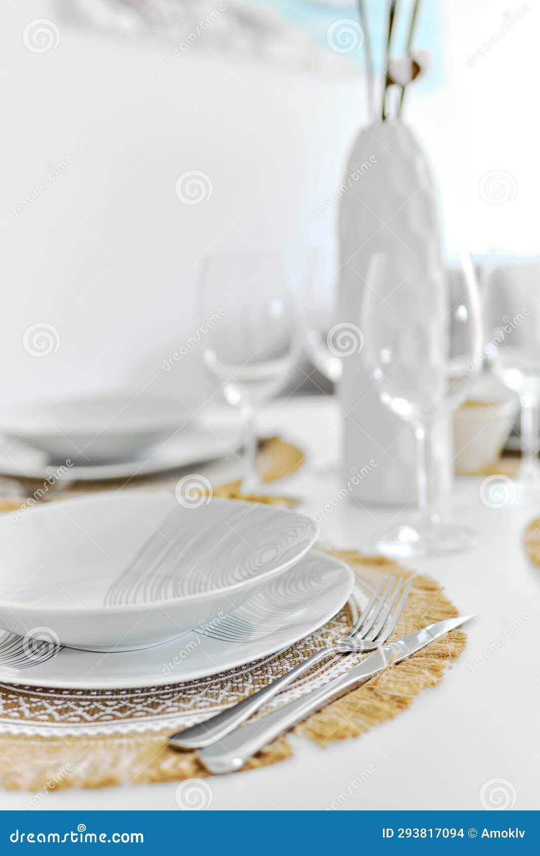 Table Settings Ready for Dinner, Close Up View Stock Photo - Image of closeup, interior: 293817094
