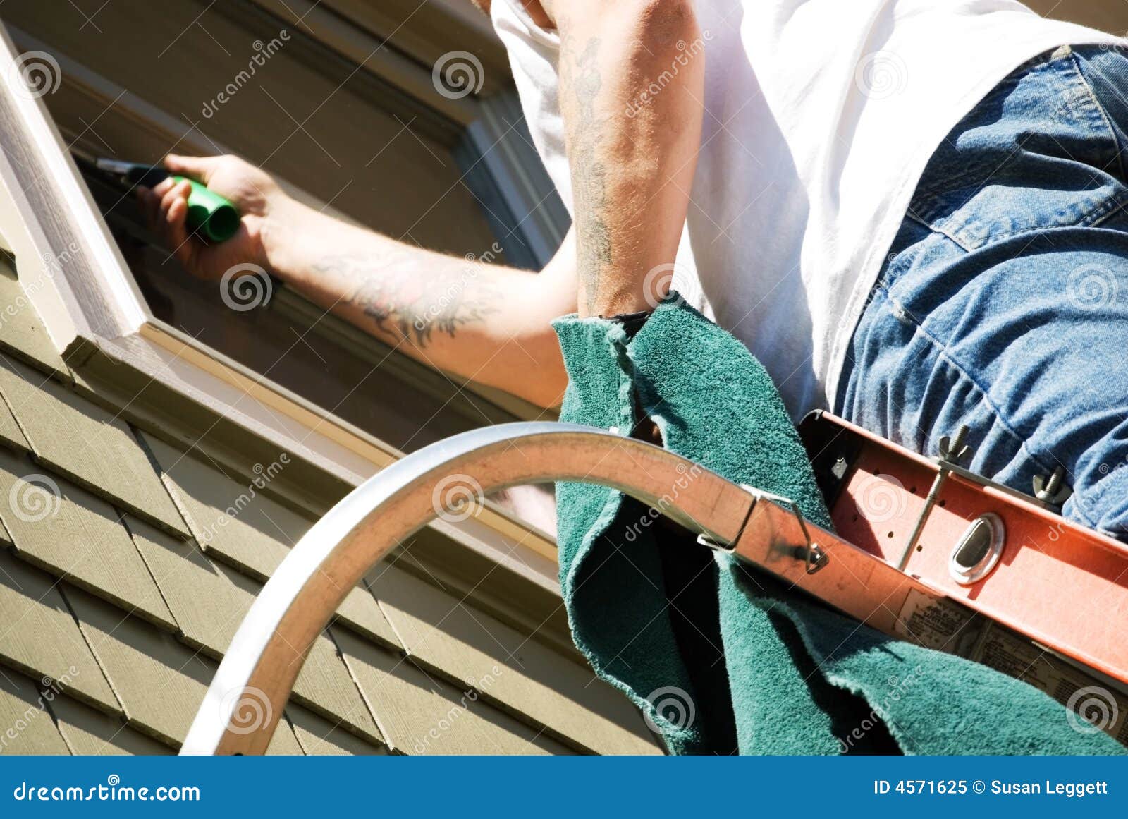 Window Cleaner Up Ladder Stock Photos - Free & Royalty-Free Stock ...