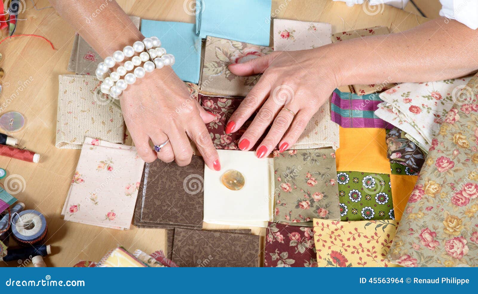 Close Up of Woman S Hand Sewing Patchwork Stock Photo - Image of sewing ...