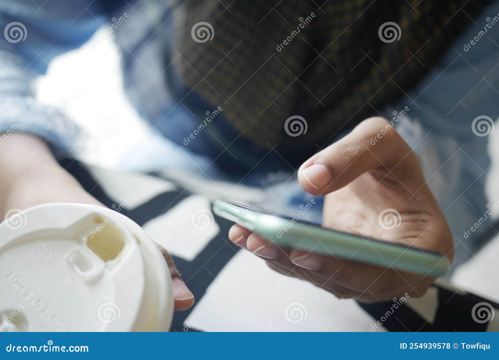 Close Up of Women Hand Holding Smart Phone Stock Photo - Image of ...