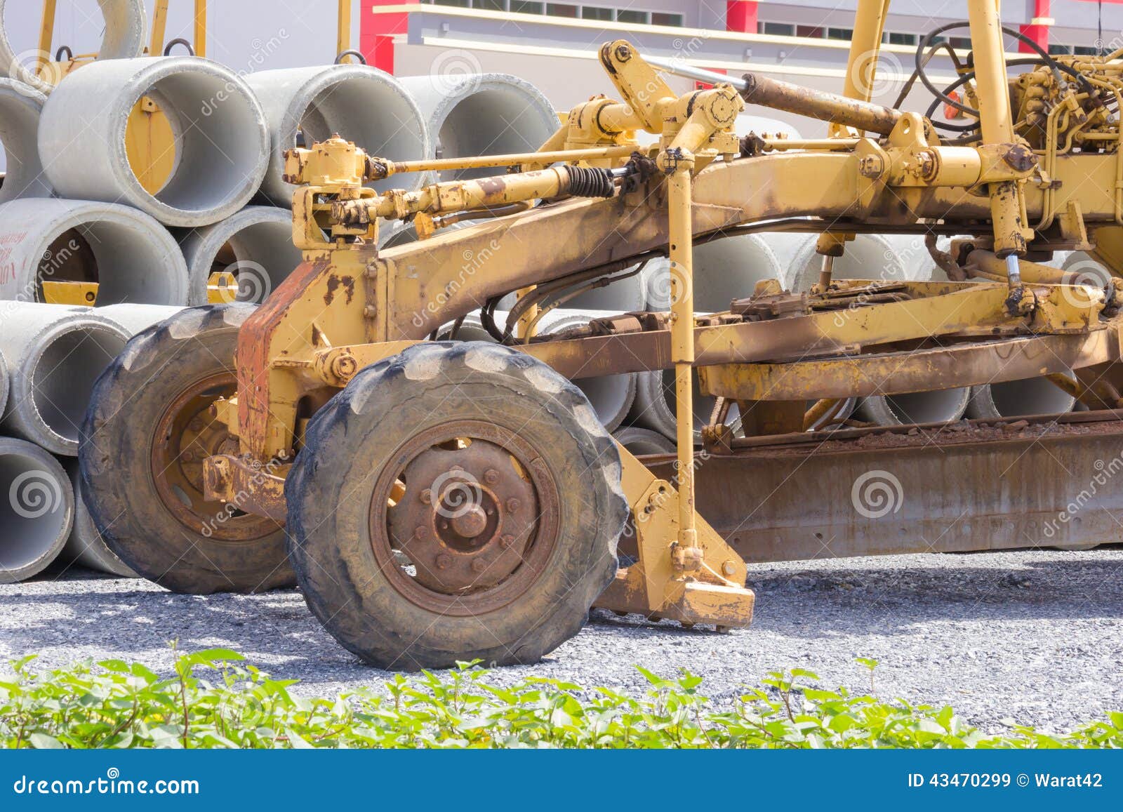 Close Up Yellow Road Grader Stock Image - Image of grader, loader: 43470299