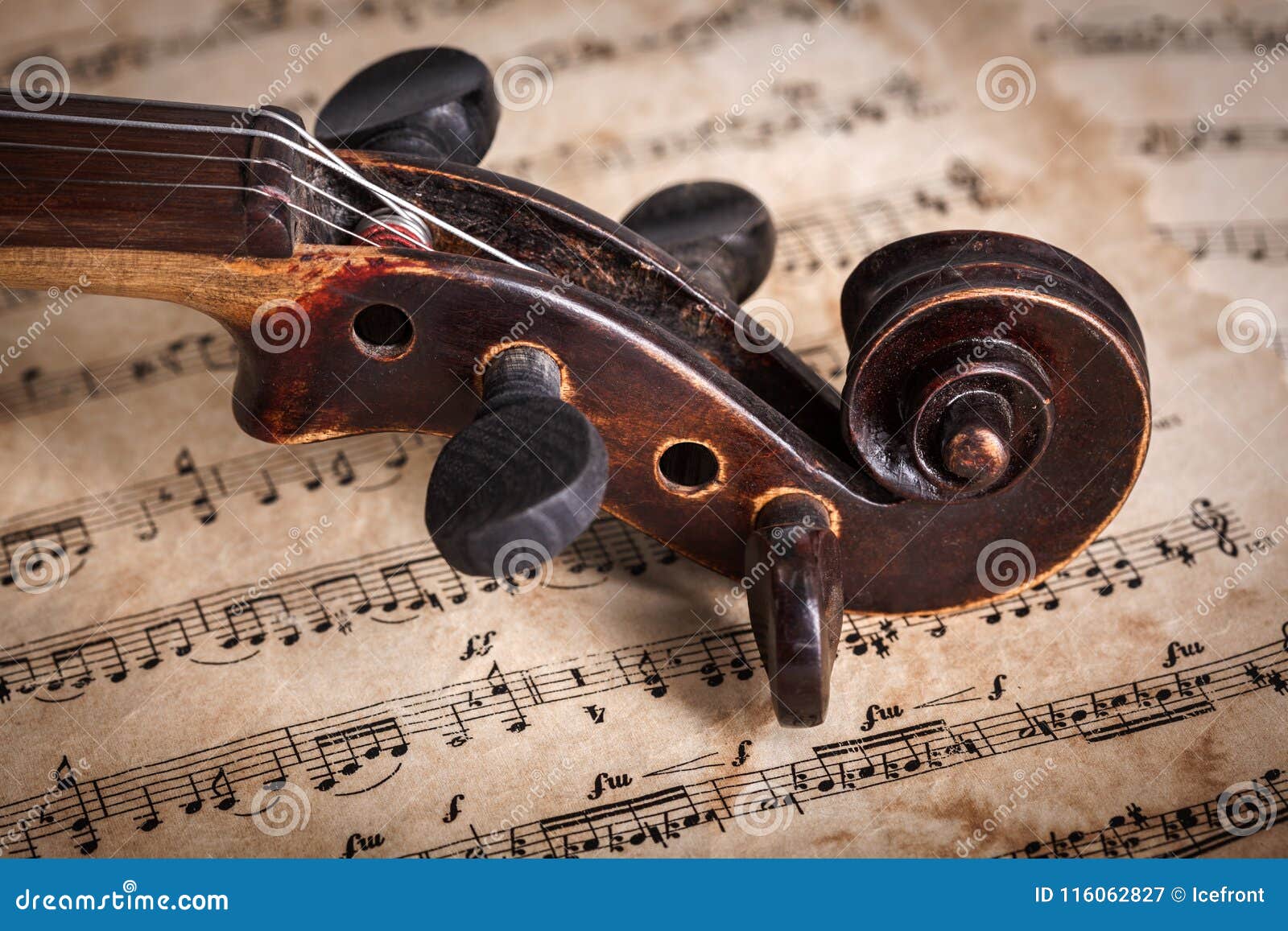 Close View of Old Violin Scroll Stock Image - Image of pegbox, violin ...
