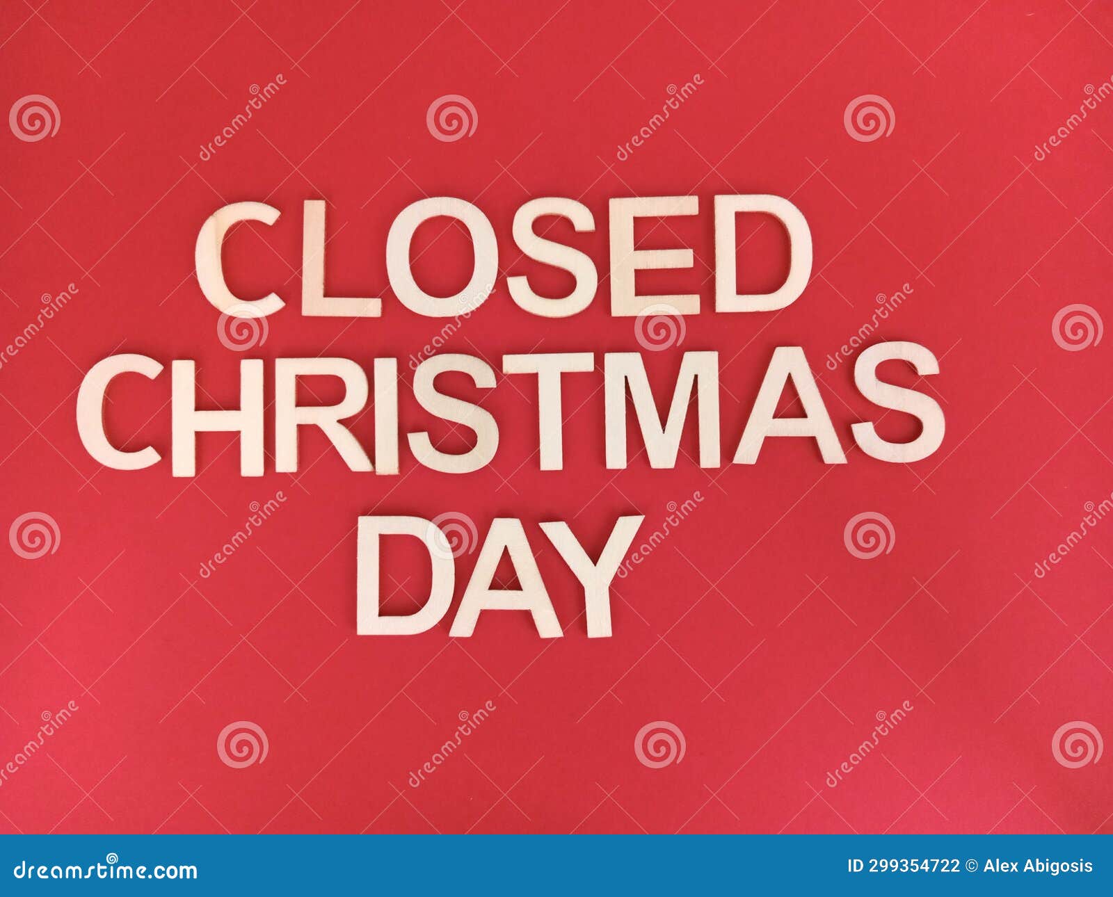 Closed Christmas Day Sign on a Red Background Editorial Photography ...