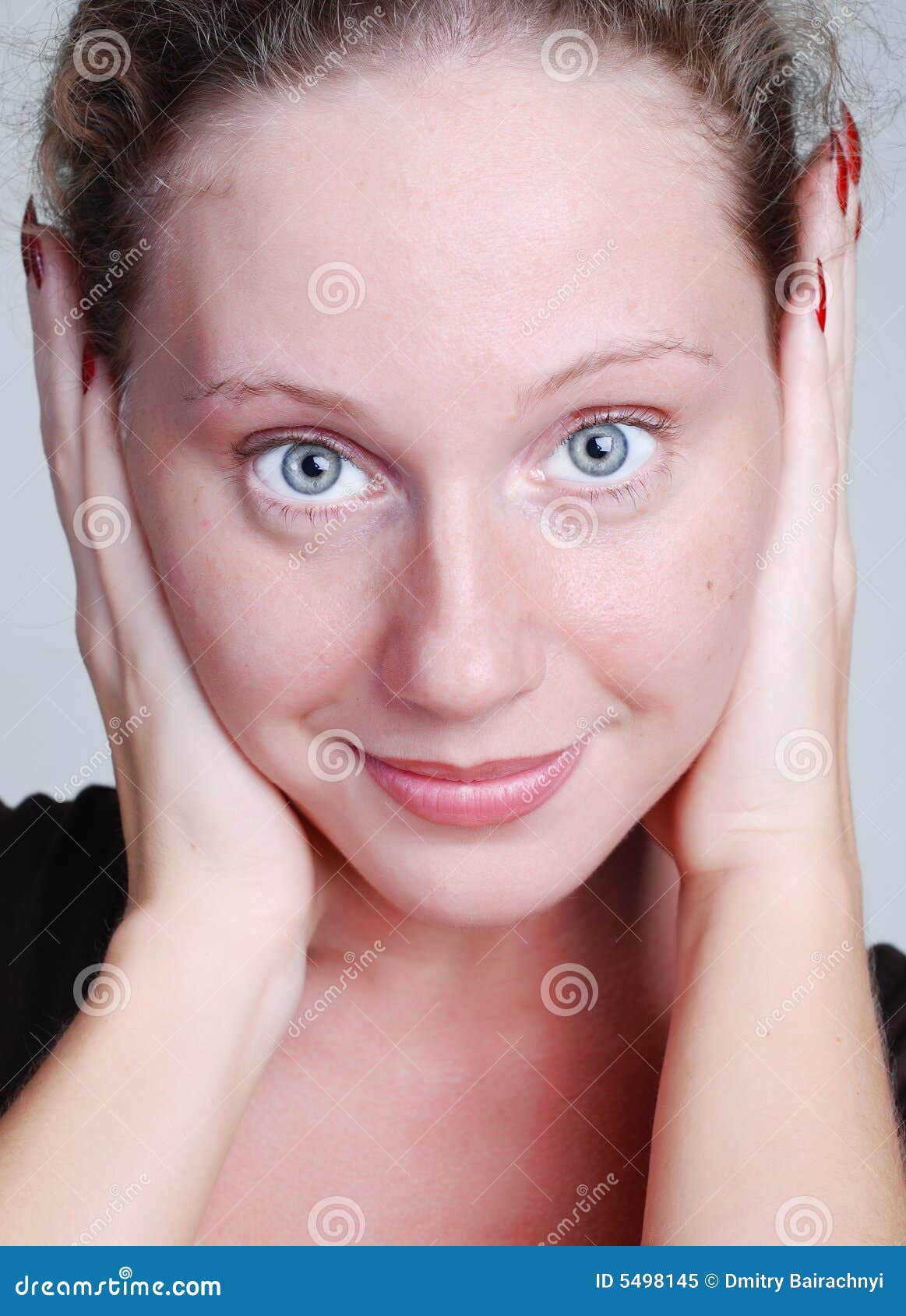 Closed Ears Picture. Image: 5498145