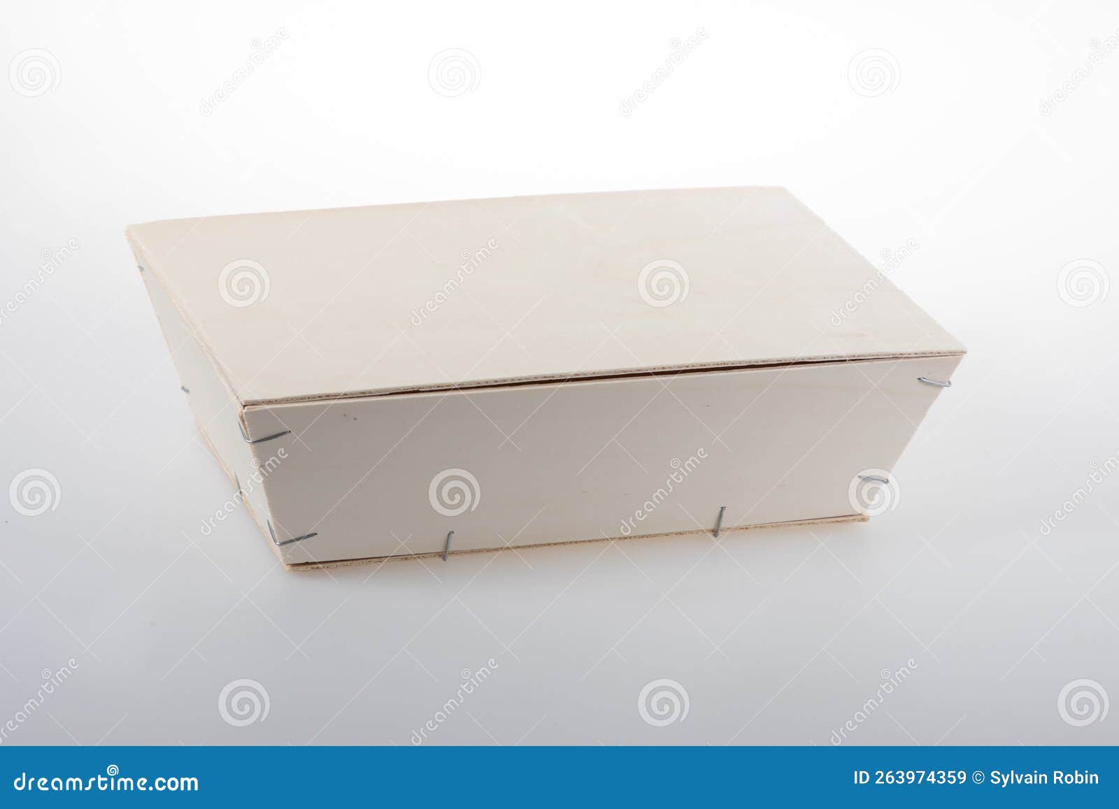 Closed Empty Box Crate in Wooden Small Container Stock Image - Image of ...