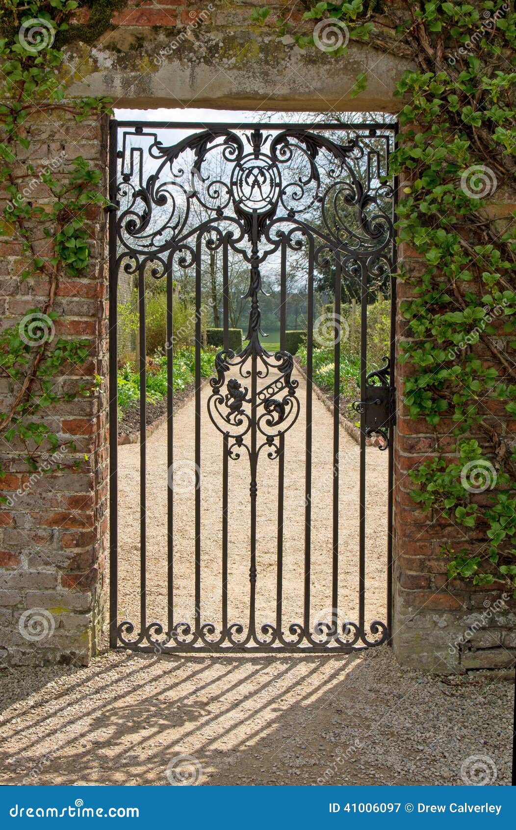 A Closed Iron Gate stock image. Image of footpath, closed - 41006097