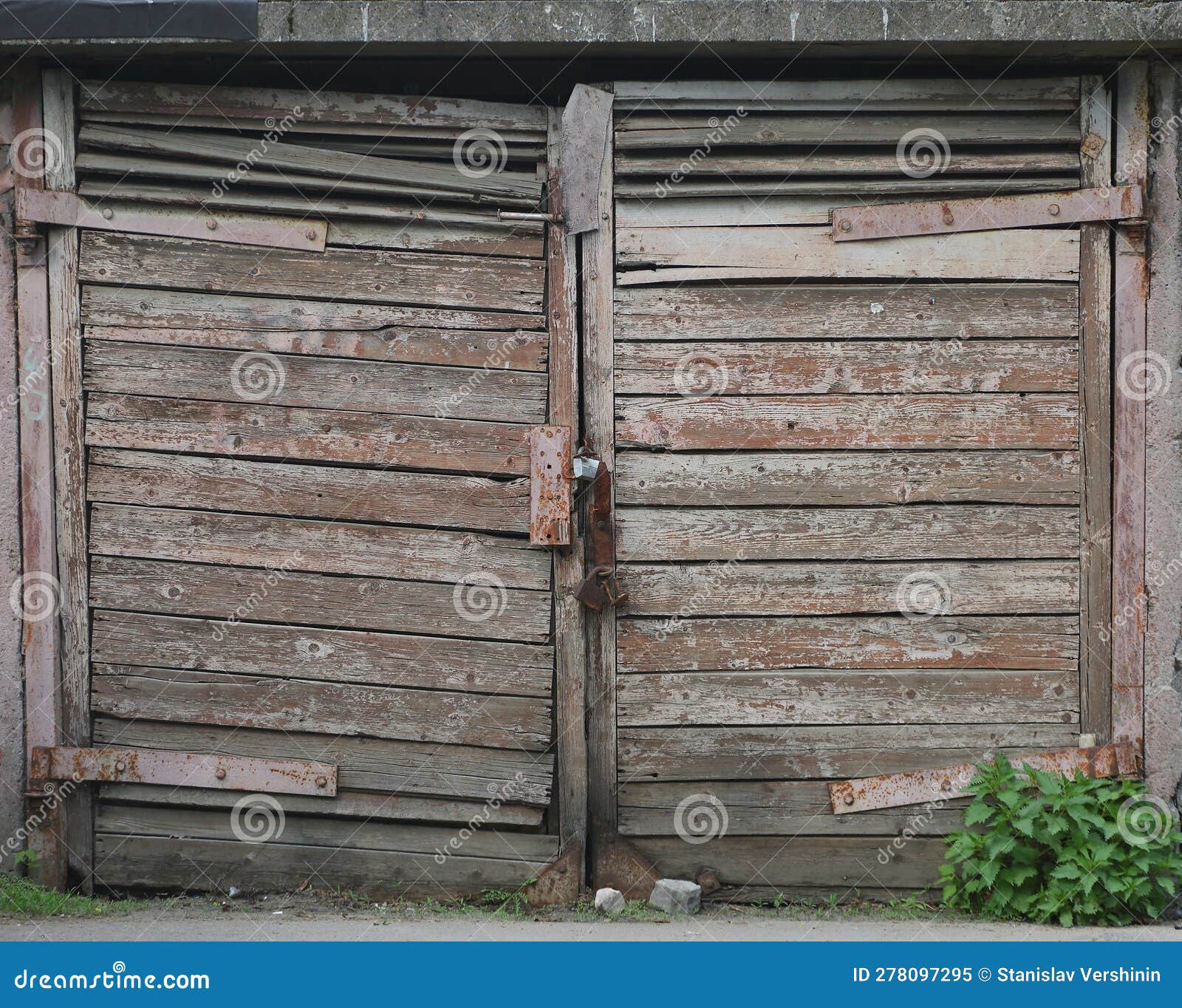 Closed Old Wooden Gate with Peeling Paint Stock Image - Image of ...