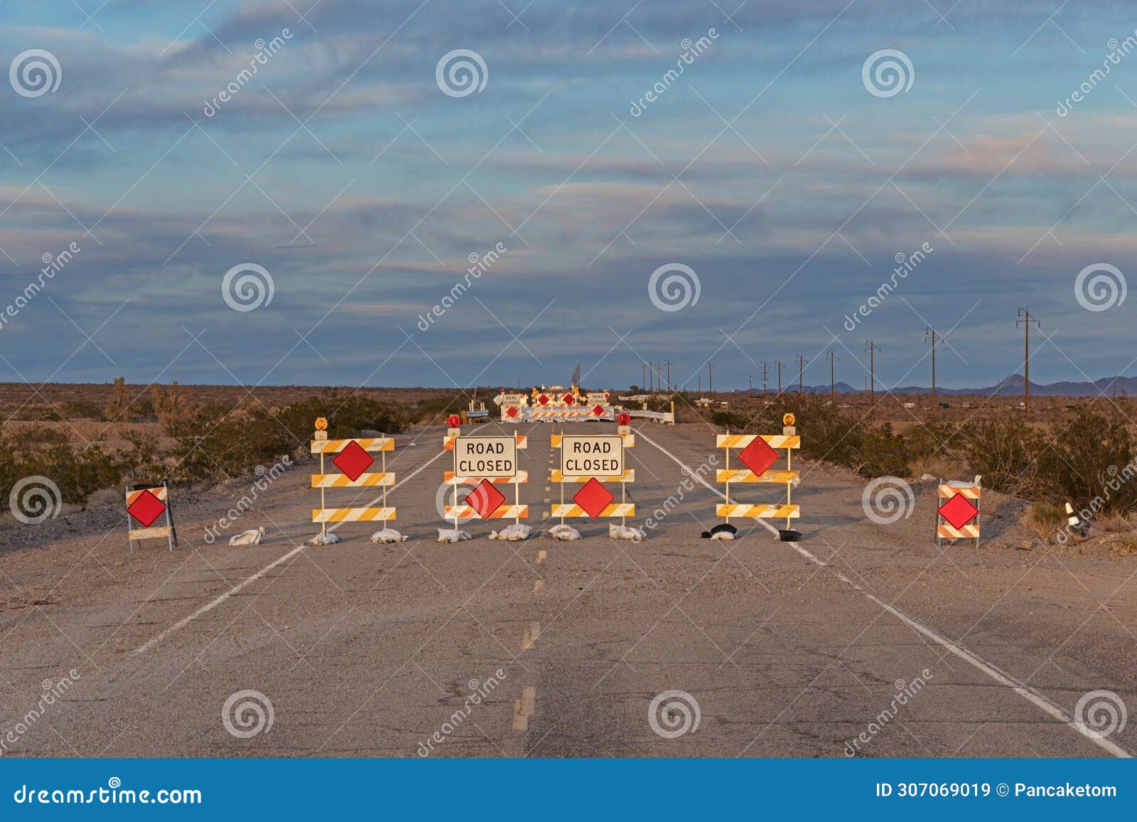 Closed Road stock image. Image of route, reflectors - 307069019