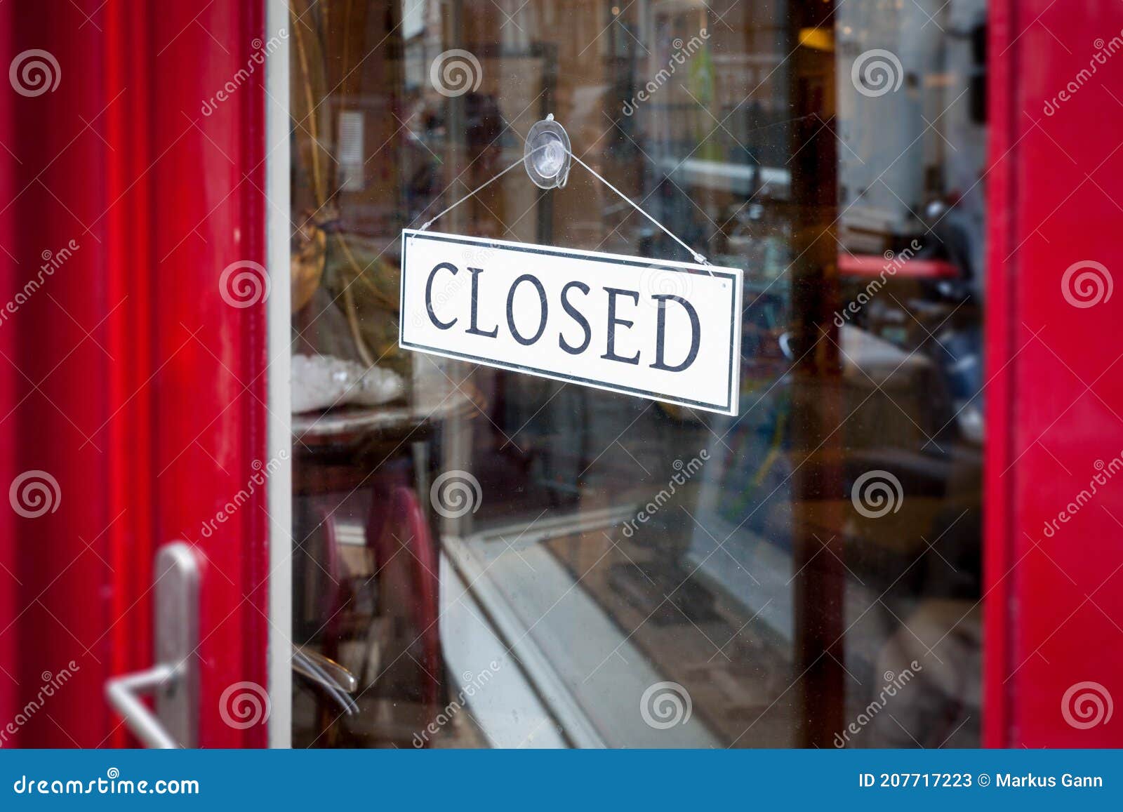 An Closed Sign at the Shop Door Stock Image - Image of street, city ...