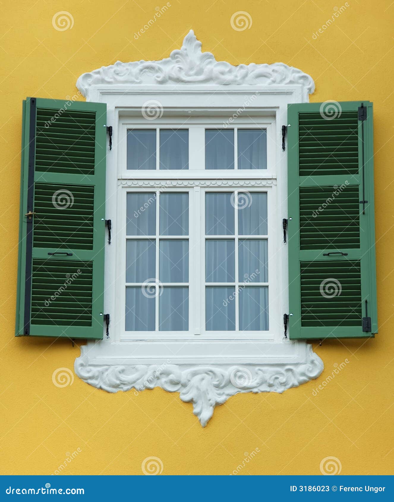 Closed Window - Open Shutter Stock Image - Image of detail, green: 3186023