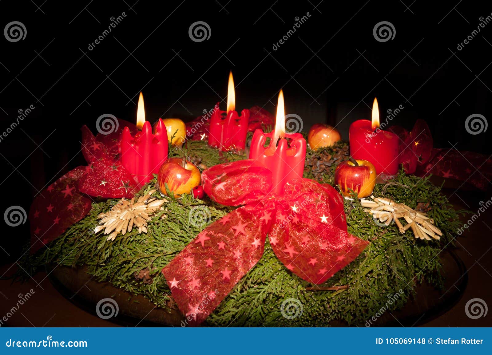 Closeup of an Advent Wreath with 4 Burning Candles Stock Photo - Image ...