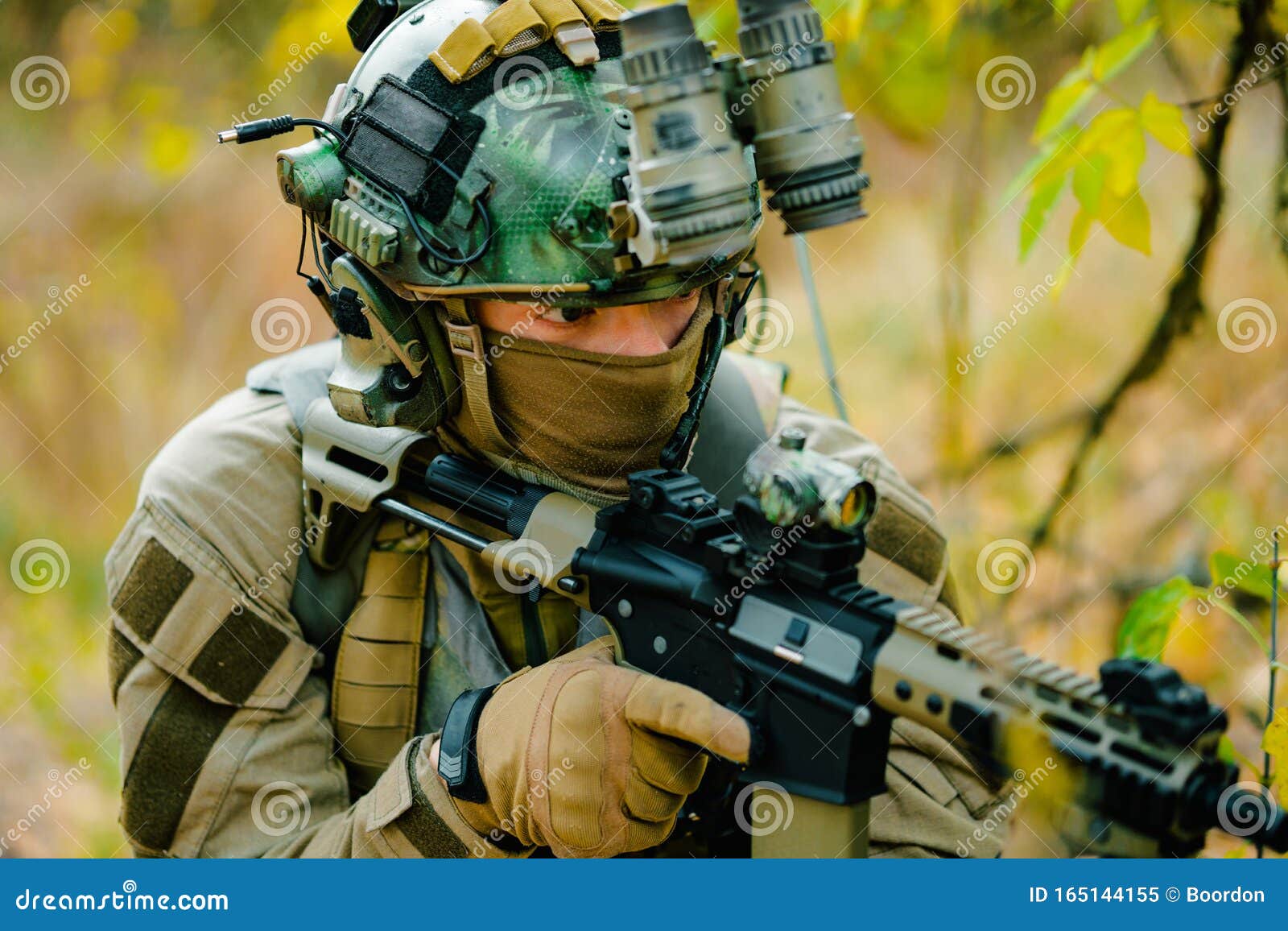 Closeup Airsoft Man in Uniform, Move with Machine Gun. Soldier Aims at ...