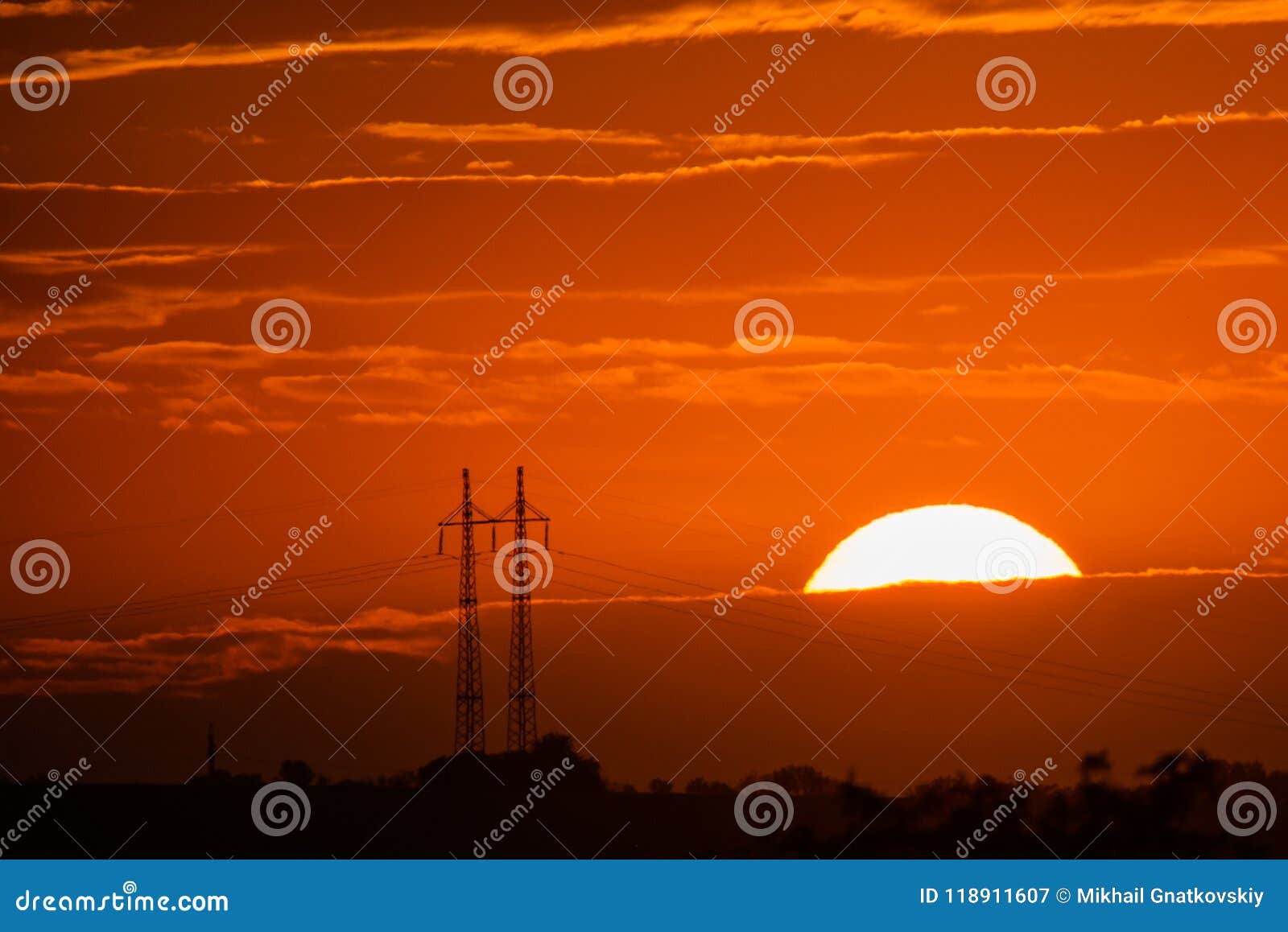 Closeup Beautiful Dramatic Sunset and Cloud at Sky Stock Image - Image ...