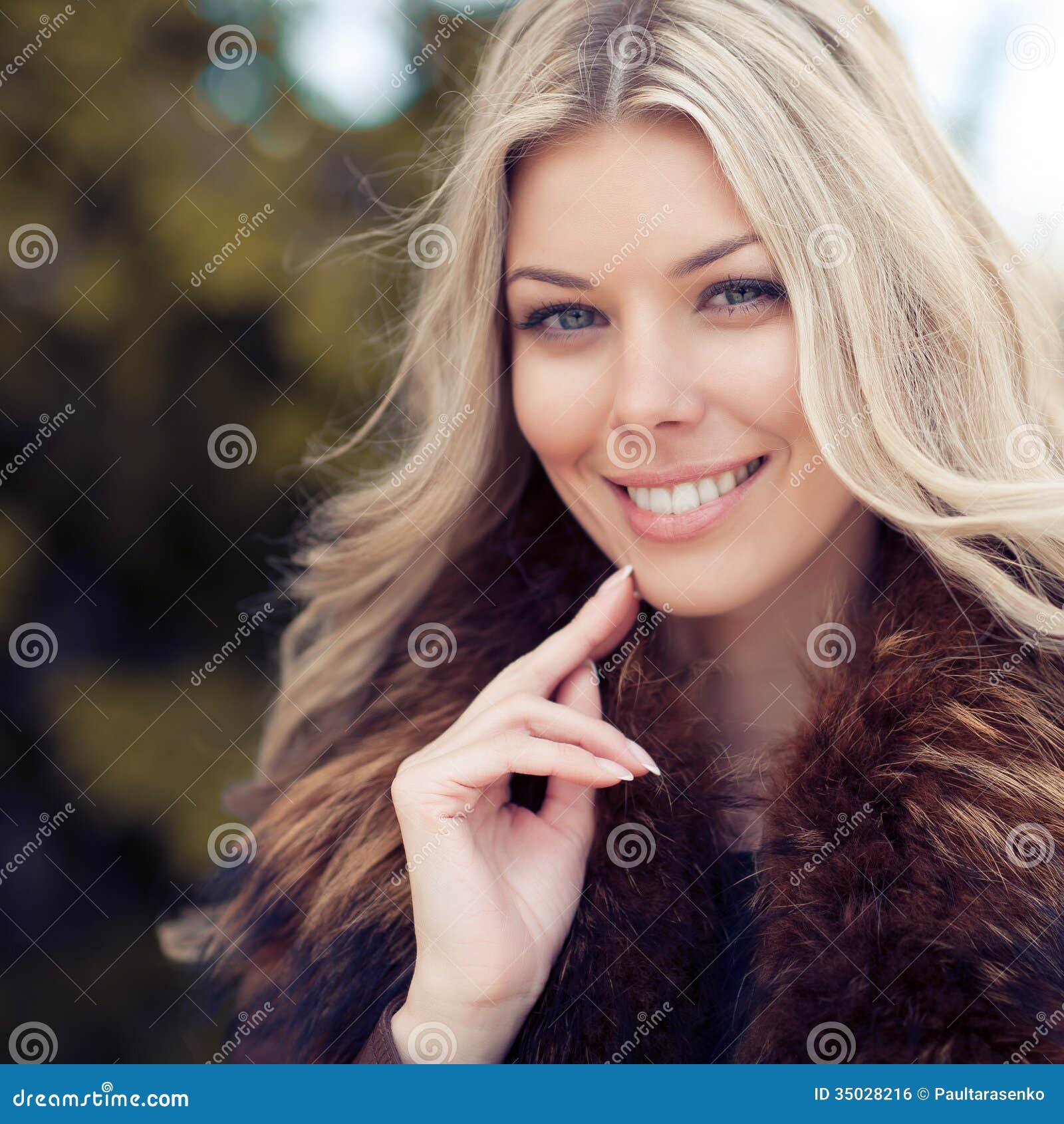Closeup of a Beautiful Smiling Woman Stock Photo - Image of attractive ...
