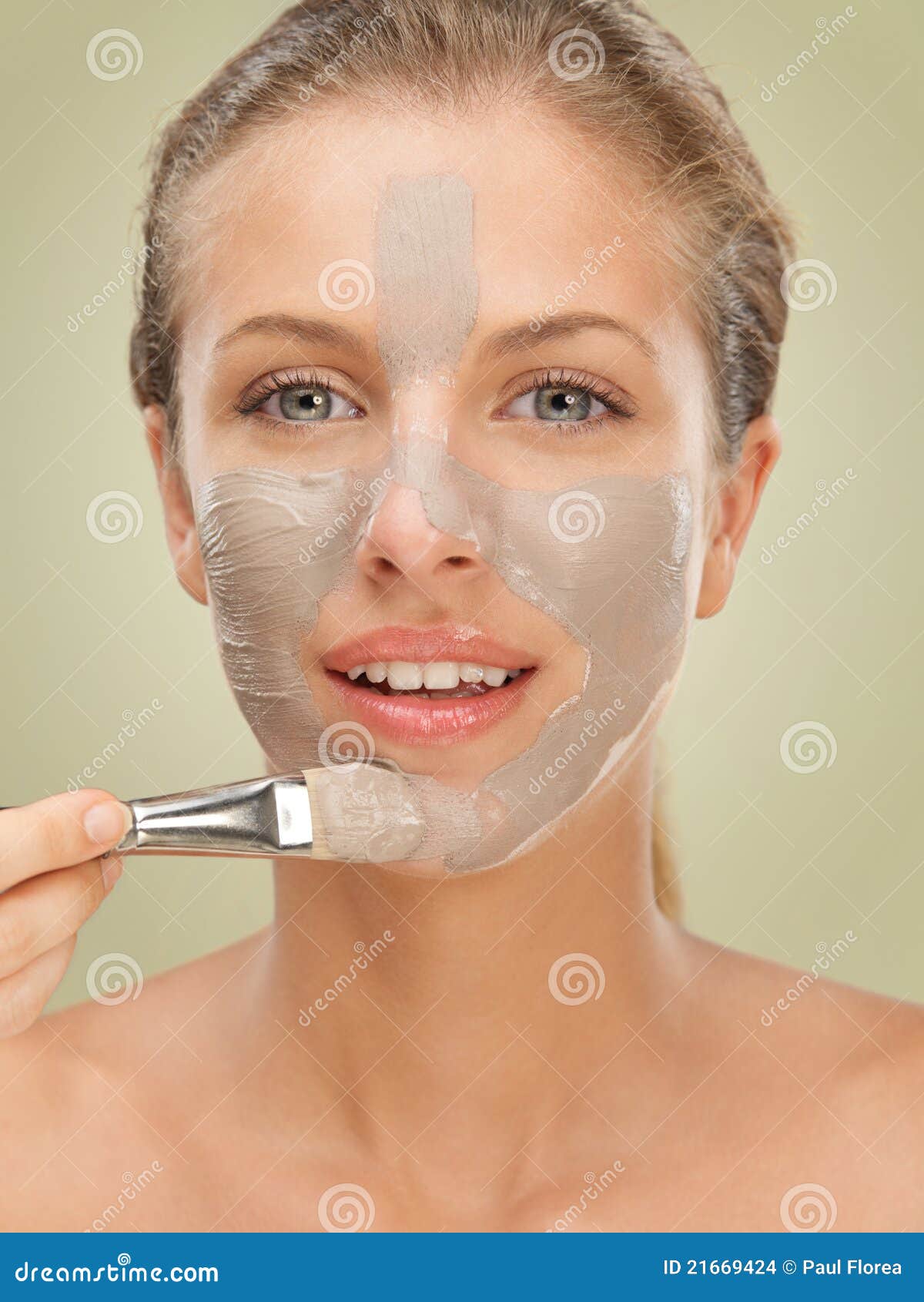 Closeup Beauty Portrait Woman Applying Facial Mask Stock Photo - Image ... Closeup Beauty Portrait Woman Applying Facial Mask Stock Photo - Image ...
