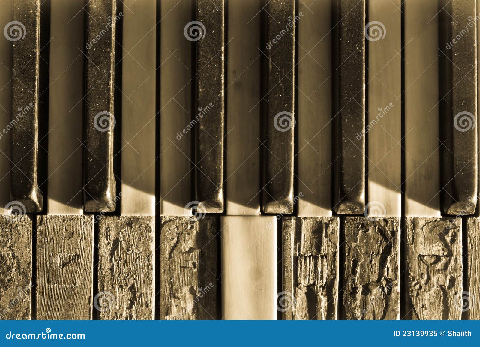 Closeup broken piano keys stock image. Image of fashioned - 23139935