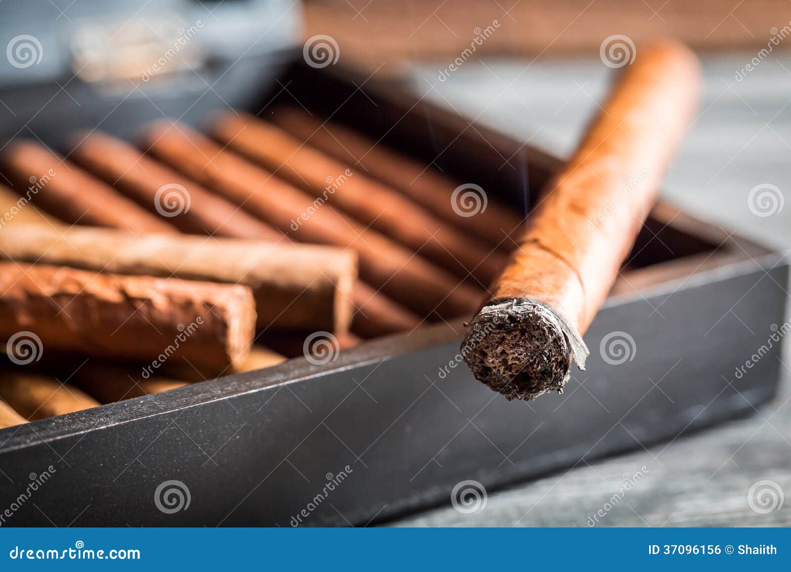 Closeup of Burning Cigar with Smoke Stock Photo - Image of luxury ...