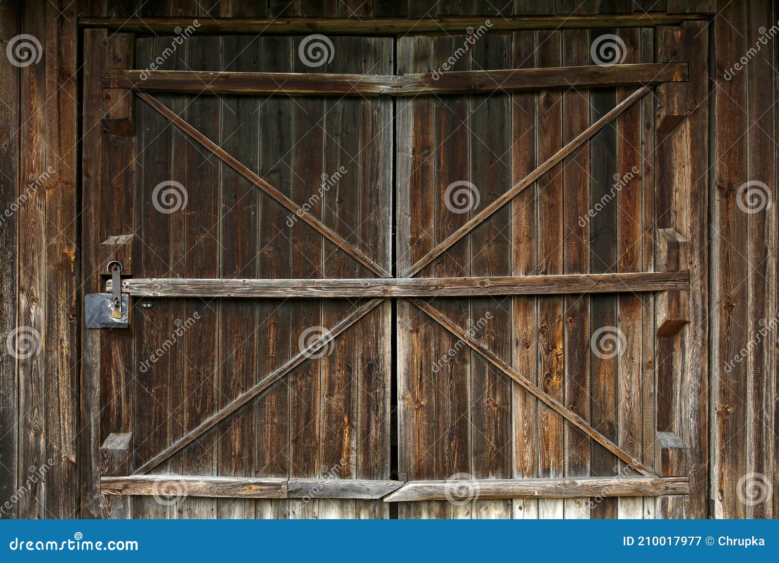 Closed barn gate stock image. Image of design, bronze - 210017977