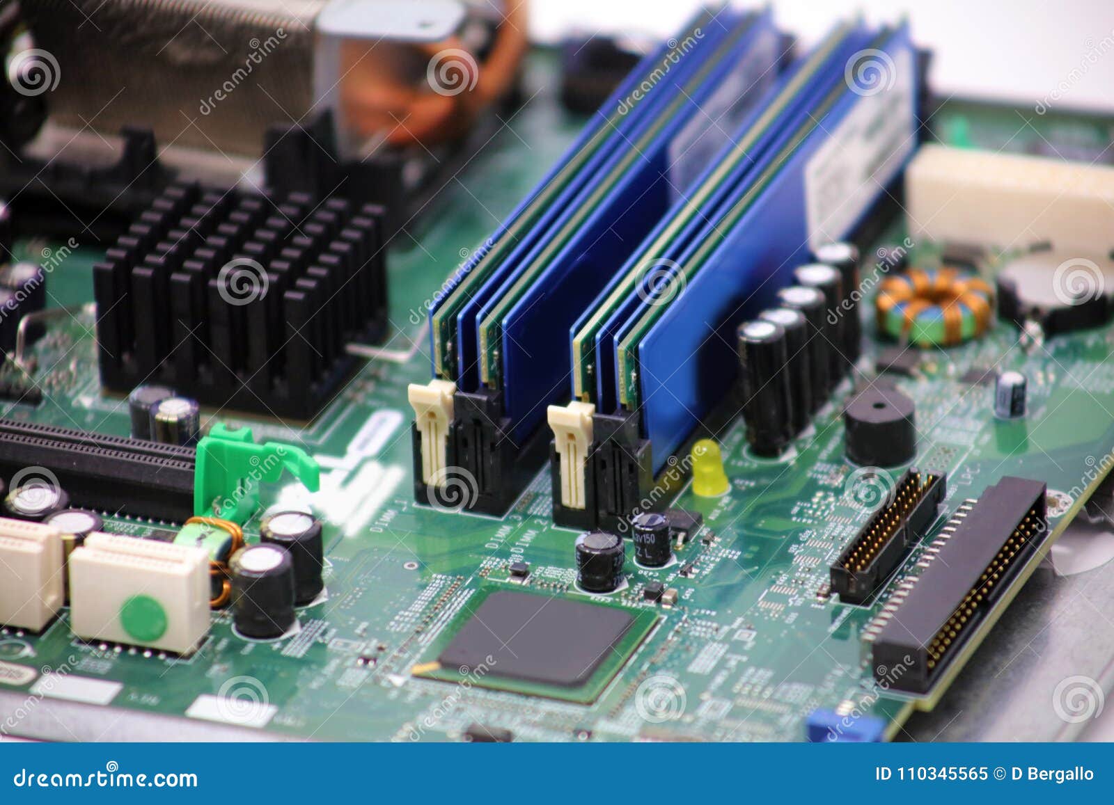 Closeup Computer Motherboard Circuits Memory Microprocessor Stock Image ...