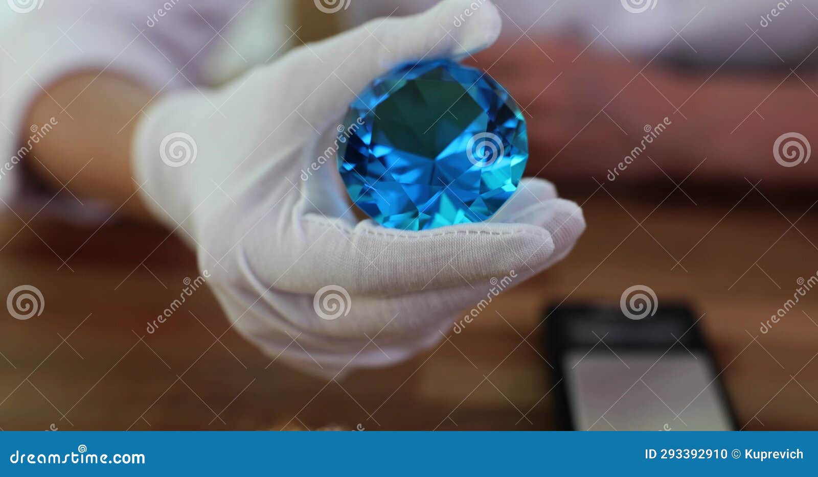 Closeup of Diamond Expert Hands in Process of Grading Diamonds Using ...