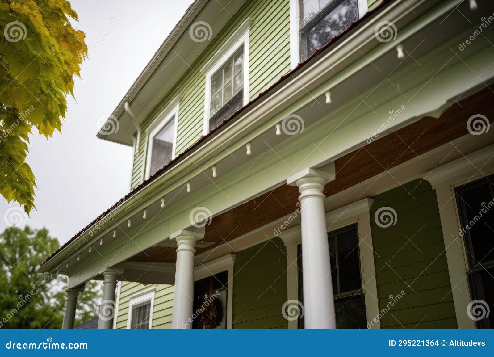 Closeup, Dutch Colonial Flared Eave Corners, Rain Droplets Stock Photo ...