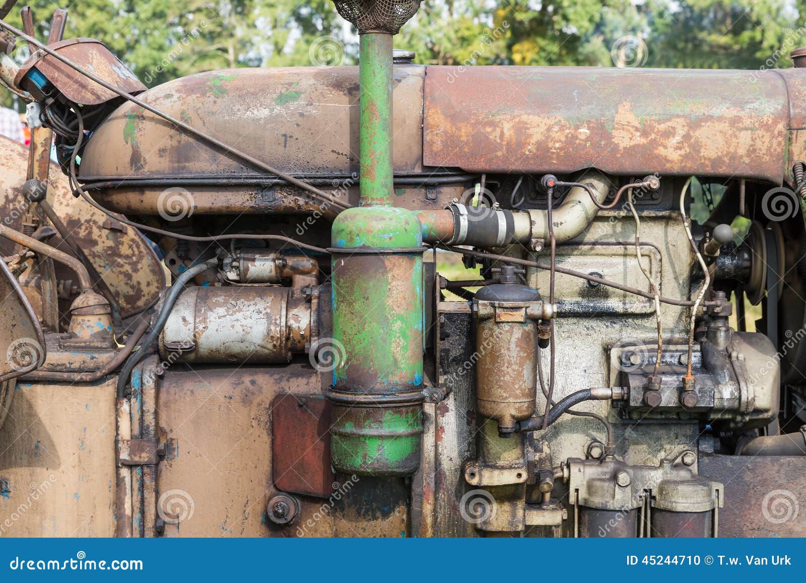 320 Injector Tractor Stock Photos - Free & Royalty-Free Stock Photos ...