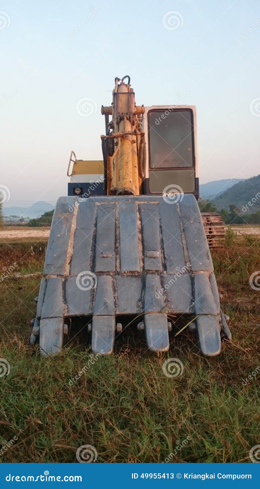 Closeup excavator scoop stock image. Image of scoop, site - 49955413