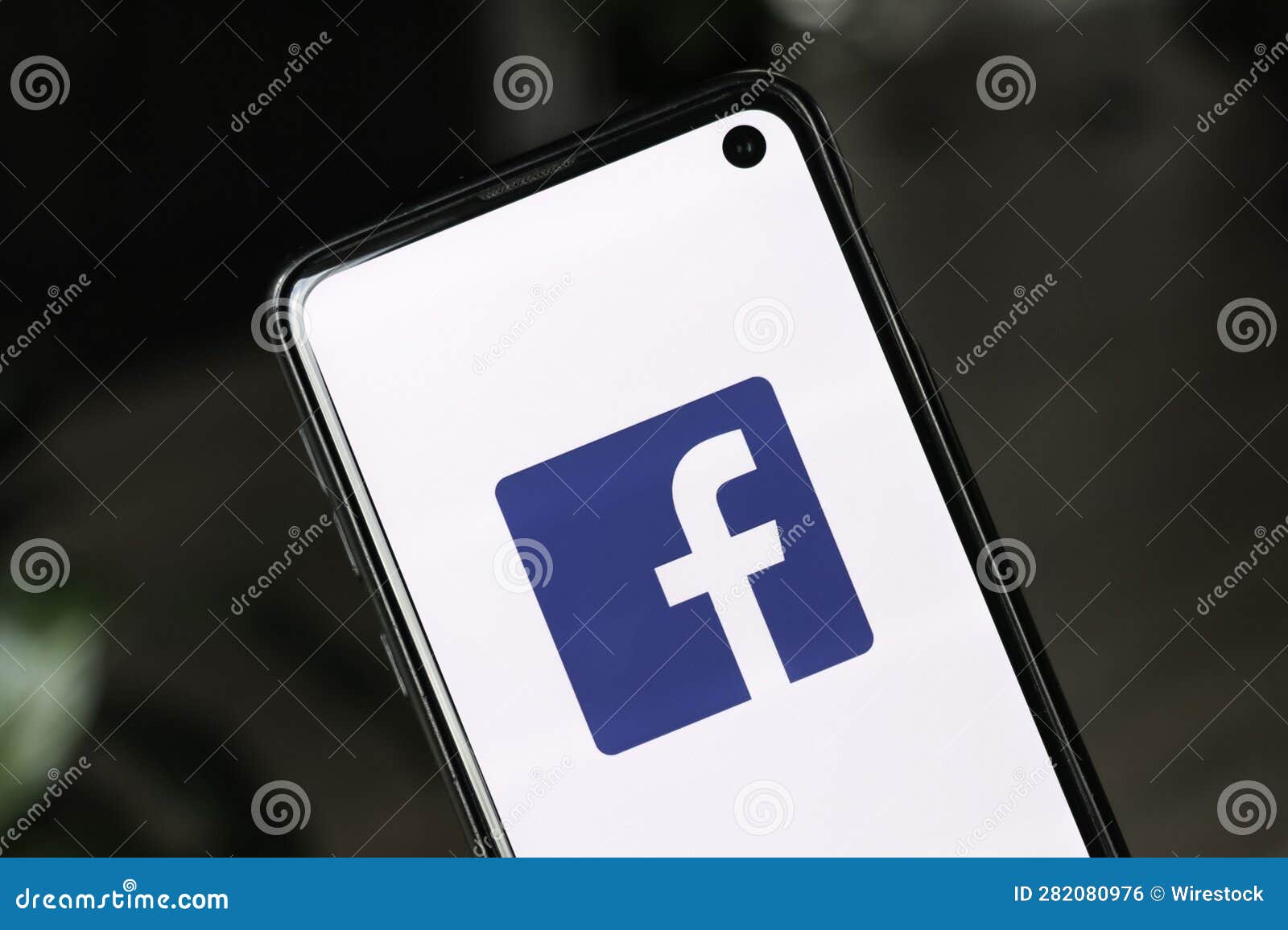 Closeup of Facebook Logo on Smartphone Screen Editorial Photo - Image ...
